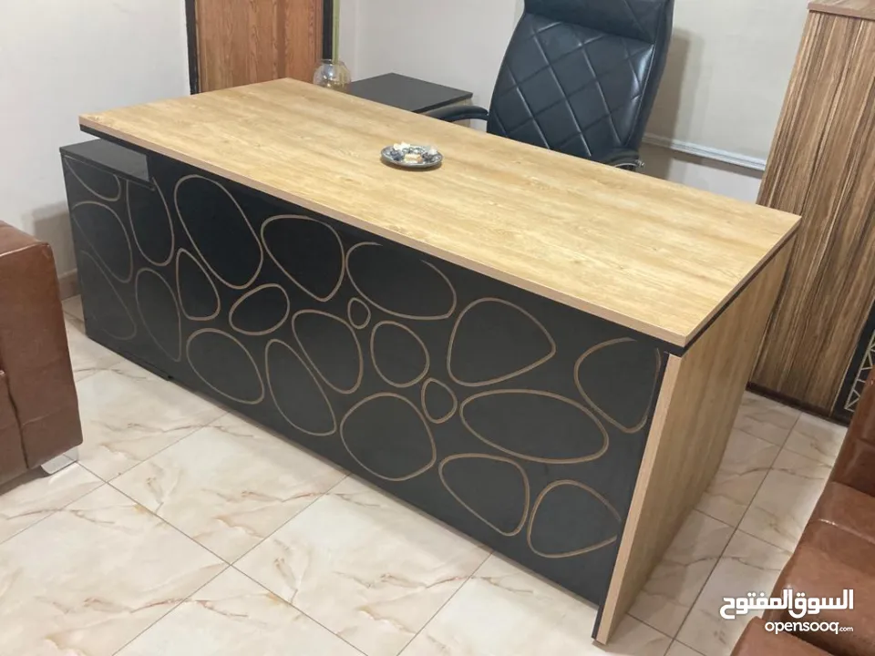 مكتب مودرن خشب Mdf إسباني مستورد متوفر جميع مقاسات والوان وتصميمات ...