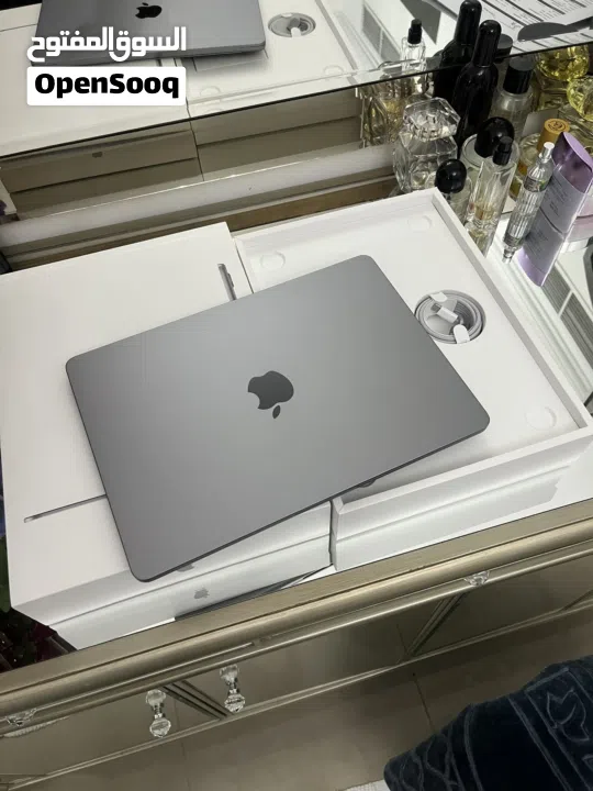MacBook Air M3 13.6 inch 512GB (Arabic and English keyboard) UAE ...