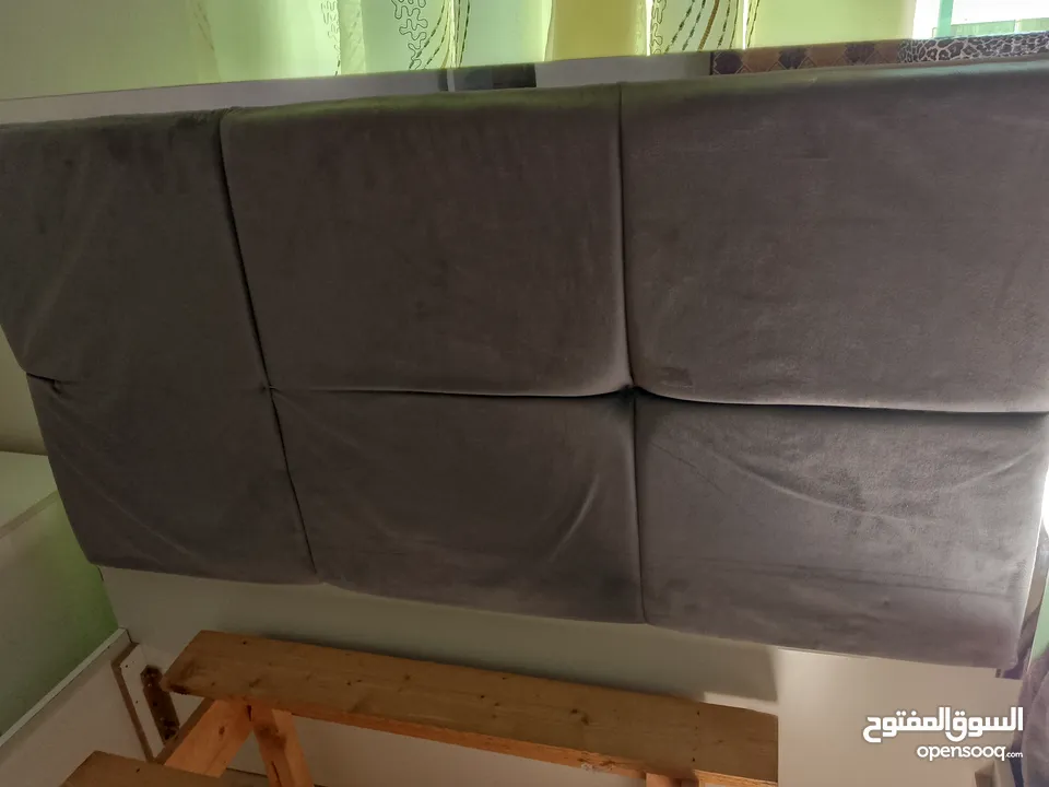 تخت مفرد ونص الخشب ابيض تنجيد سكني تخت مفرد ونص الخشب ابيض والتجنيد بيج ...