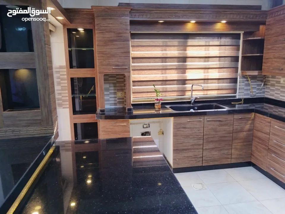 مطبخ نظام امريكي 4 واجهات من الارض للسقف جرانيت جالكسي مسمك نخب ضيه مصم ...