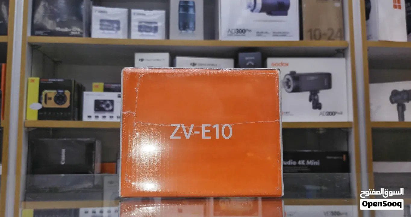 Sony ZV-E10 4K Vlogging Camera Like New - (271602743) | السوق المفتوح