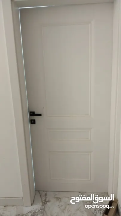 Fiver Doors Now Only 55/- with Accessories - (274865153) | السوق المفتوح