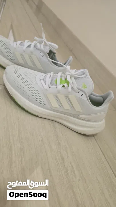 Adidas Size 44 for sale - (262626675) | السوق المفتوح