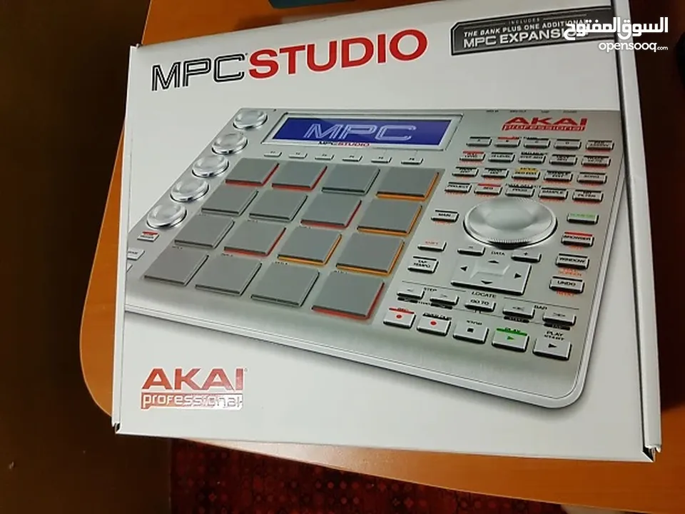 MPC Akai "MPC studio Electronic drum machine" *(drum pads)* - (253725533) | السوق المفتوح