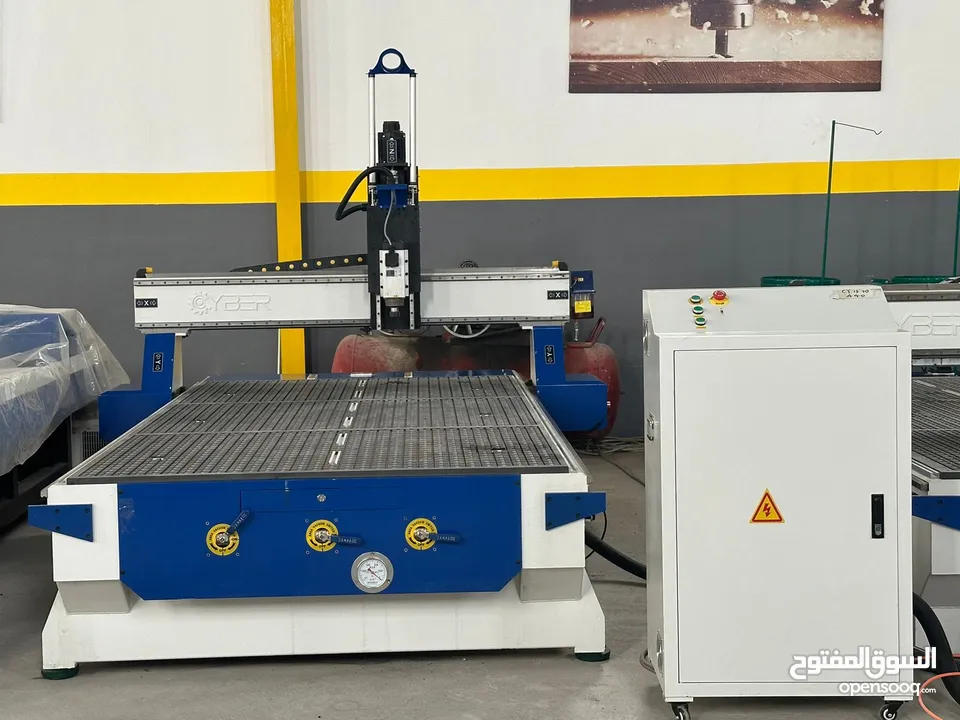 ماكينة راوتر لقص وحفر الأخشاب ( CNC Router) - (238064120) | السوق المفتوح