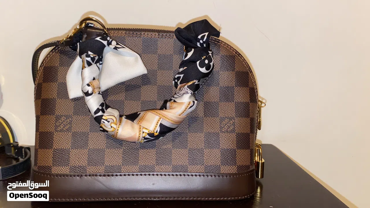 LV Louis Vuitton Alma BB handbag small - (249144429) | السوق المفتوح