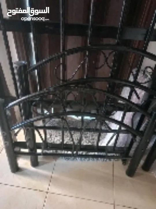 تخت مفرد جديد قوي بسعر15دينار - (245264567) | السوق المفتوح