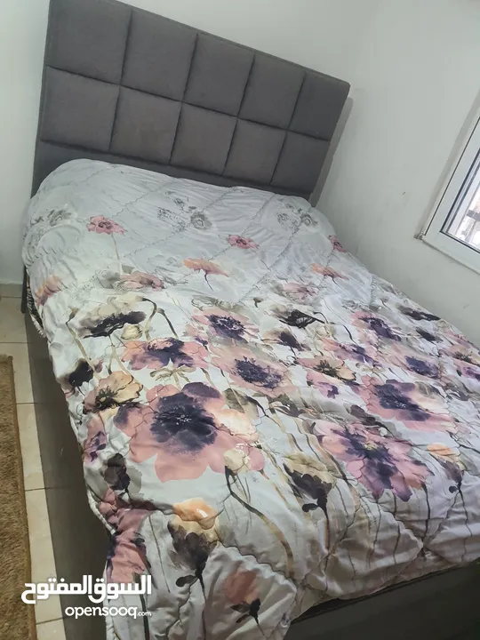 تخت مفرد ونص : أثاث غرف نوم : عمان ابو علندا (247718977)