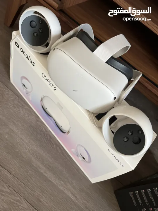 Lightly used Oculus Quest 2 - (243880963) | السوق المفتوح