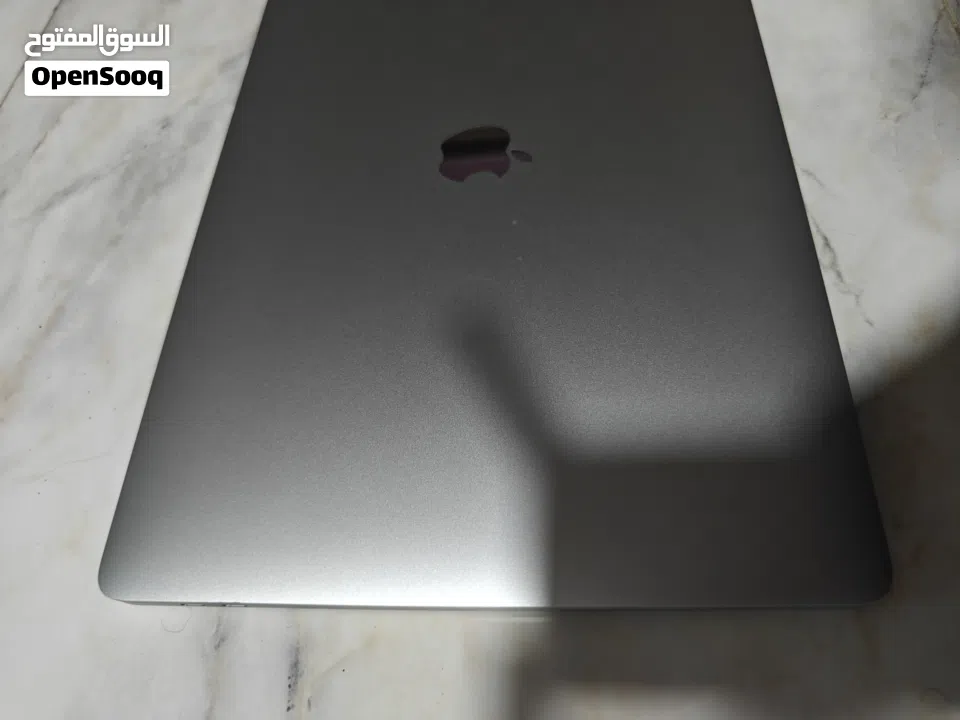 Macbook pro Late 2019 i9 - (274173987) | السوق المفتوح