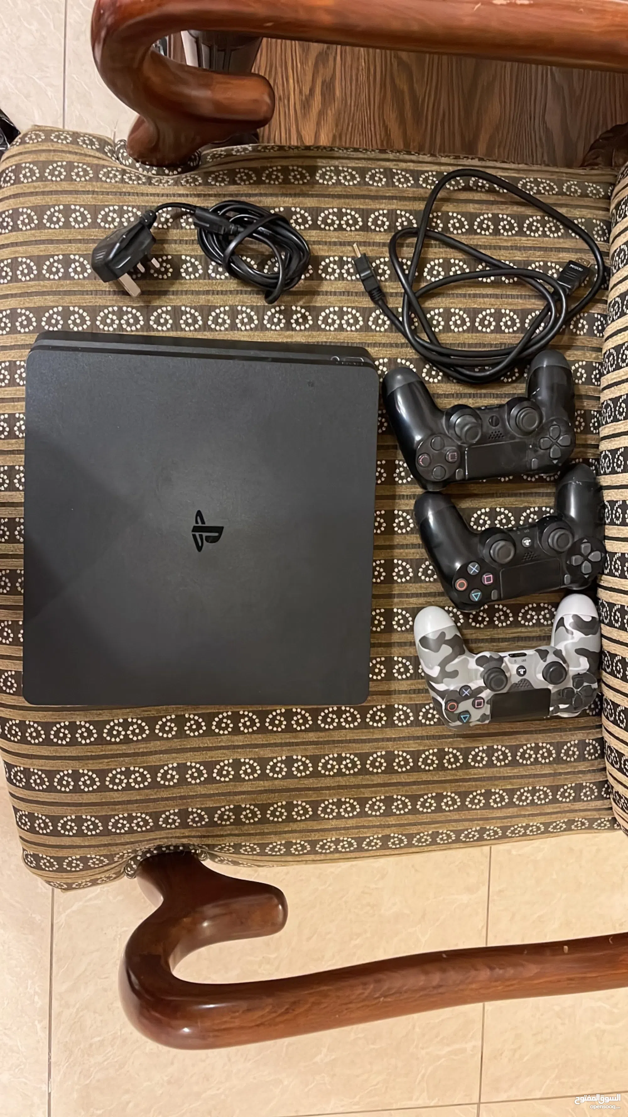 PlayStation 5 slim 1TB -middle east -Disk مستعمل اقل من اسبوع للبيع ...