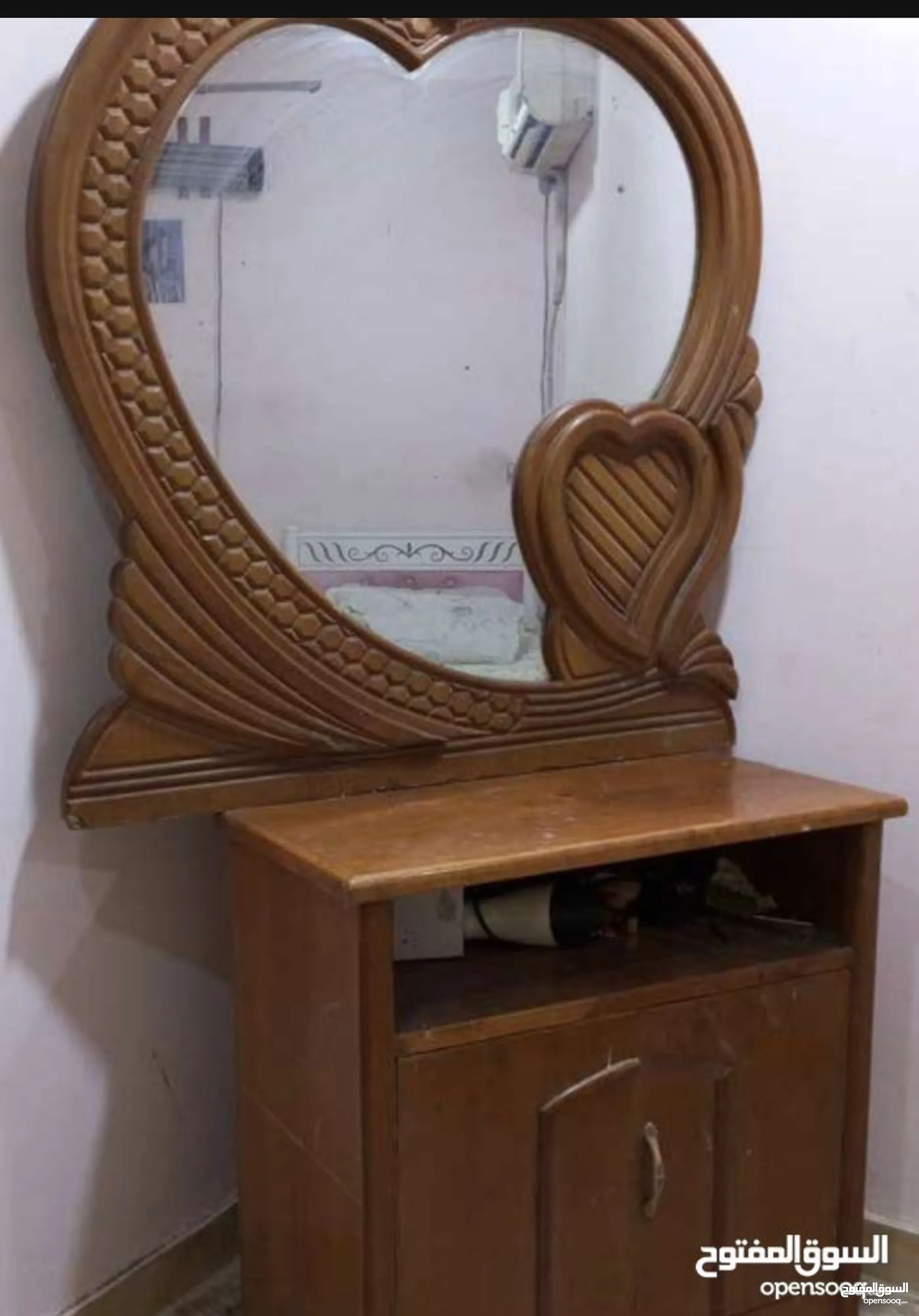 ميز تواليت اخو جديد نظيف مابي اي اشكال - (247894537) | السوق المفتوح