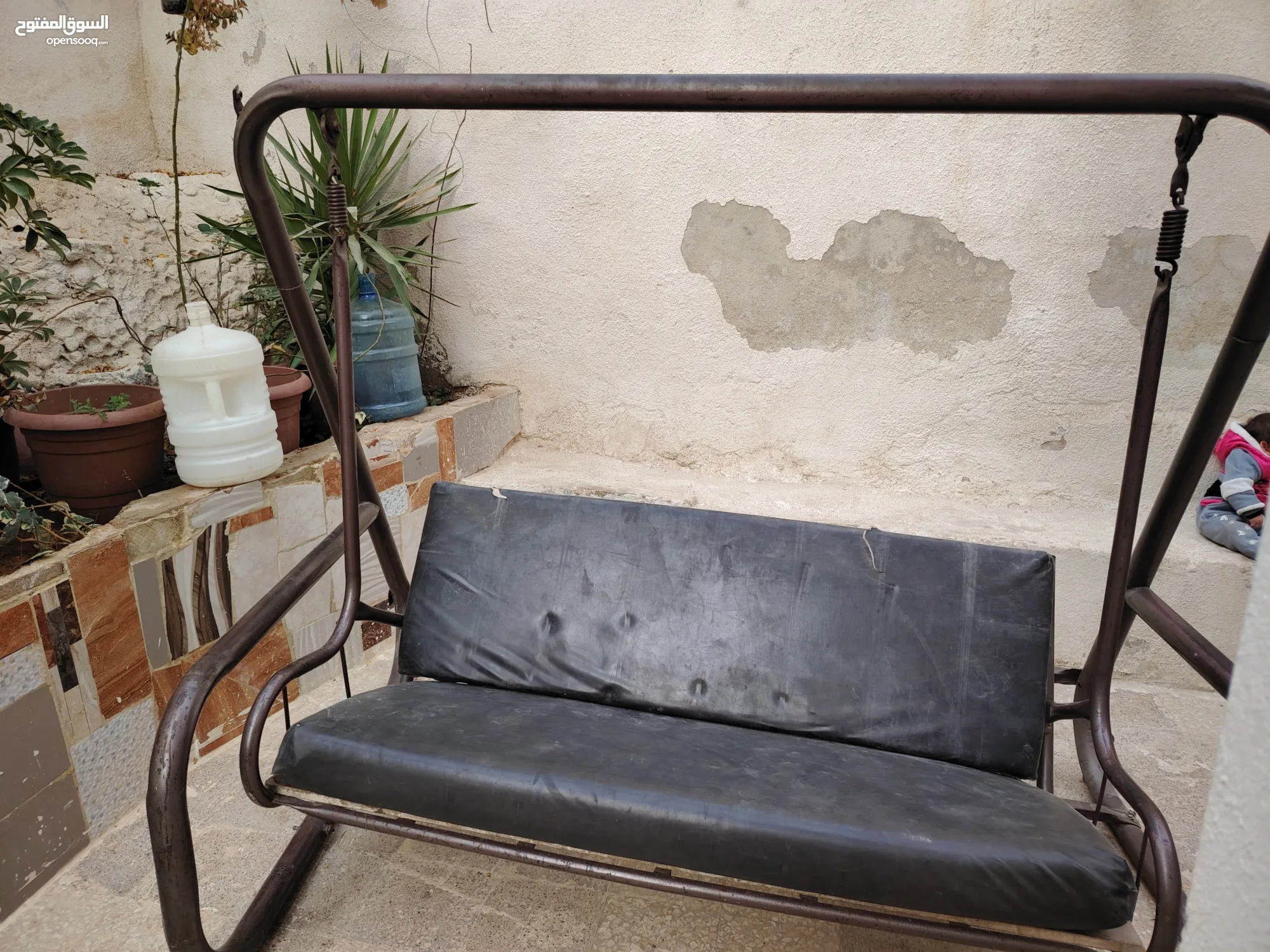 مرجيحه جلد للبيع : أثاث خارجي : الزرقاء حي معصوم (256728927)