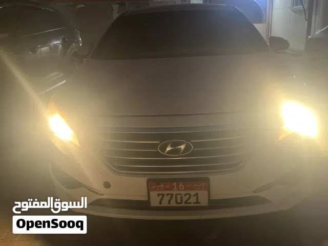 4 Used Hyundai Gasoline 2012 Cars For Sale in Al Ain : Price from ...
