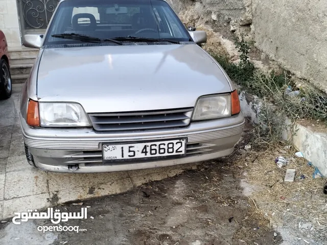 اوبل كاديت هاش باغ موديل 1991 لون ابيض مرخصه سنة كامله