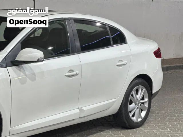 1 Used Renault Green Color For Sale in Muscat : Price from 920 OMR ...