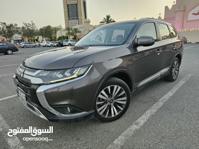 24 Used Mitsubishi Outlander Cars For Sale in Kuwait : Price from 1,060 ...