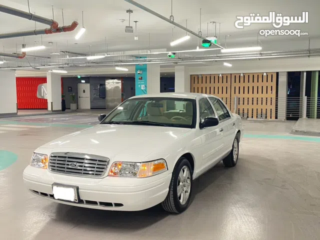 16 Used Ford Crown Victoria Cars For Sale in Saudi Arabia : Price from ...