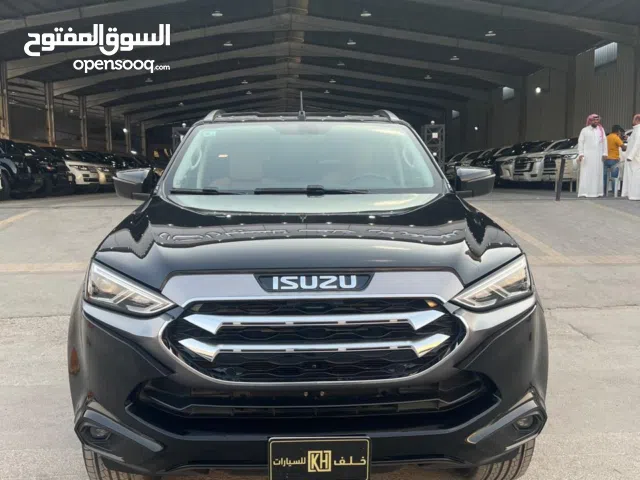 Used Isuzu Cars For Sale in Saudi Arabia: Second Hand, Pre Owned : Best ...