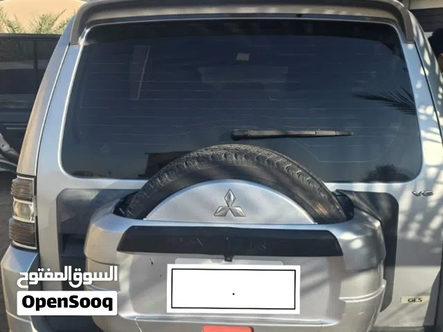 1 Used Mitsubishi Pajero Nardo Grey 2008 For Sale in UAE : Price from ...